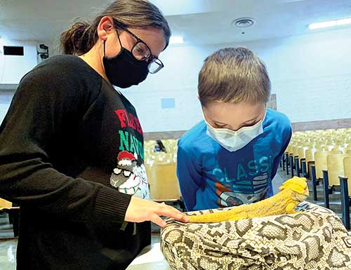 Boardman students go wild for reptiles | News, Sports, Jobs - The ...